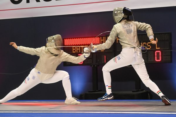 Battai Sugár Katinka országos bajnok! Debreceni sikerek a vívó ob-ről